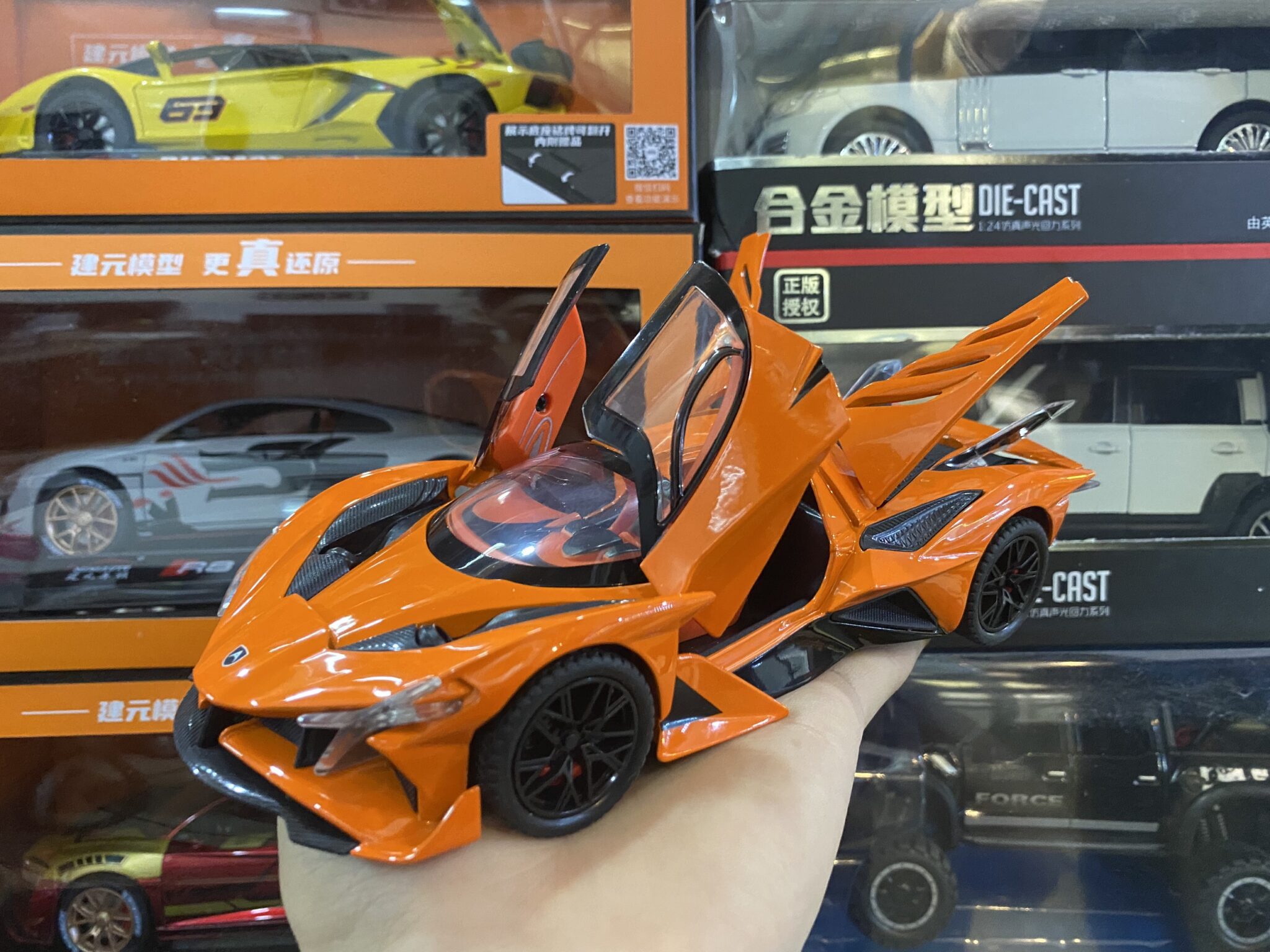 Mô hình siêu xe APOLLO PROJECT EVO 1:24 hãng XHD màu cam, mở full cửa ...